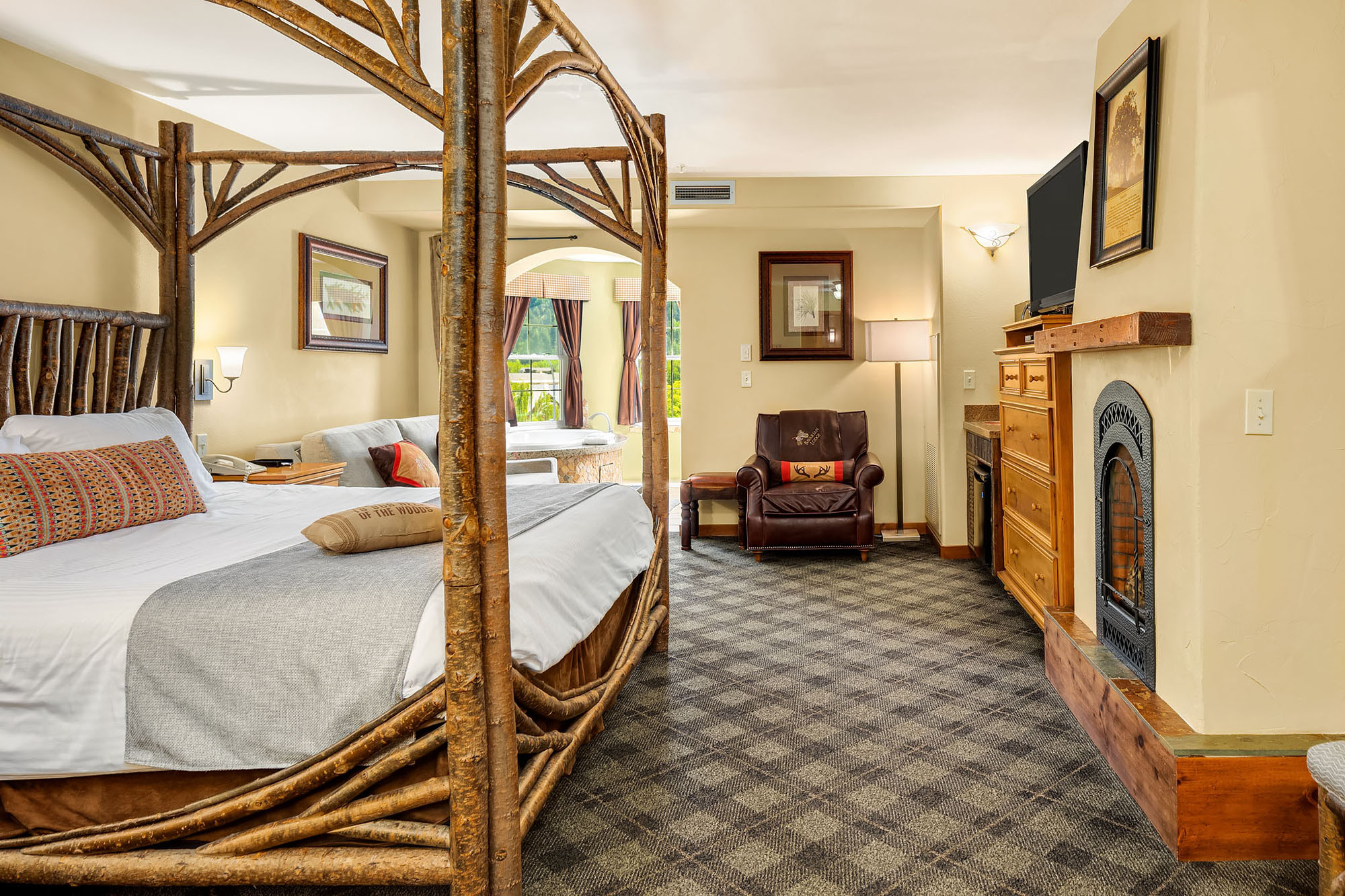 Turret Suite – Bavarian Lodge